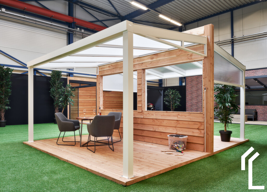 Afdak maken tuin is eenvoudig door u zelf te realiseren